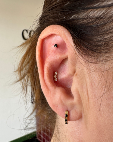 Conch Piercing Guide | Placement, Healing & Jewellery by Covetear ...