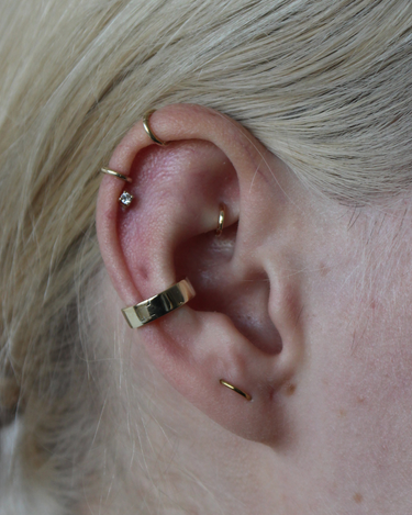 Rook Piercing Guide | Placement, Pain, Healing & Jewellery Tips – covetear