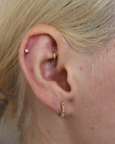Rook Piercing Guide | Placement, Pain, Healing & Jewellery Tips – covetear