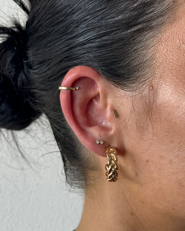 Helix Piercing Guide | Placement, Pain, Healing & Jewellery Tips – covetear